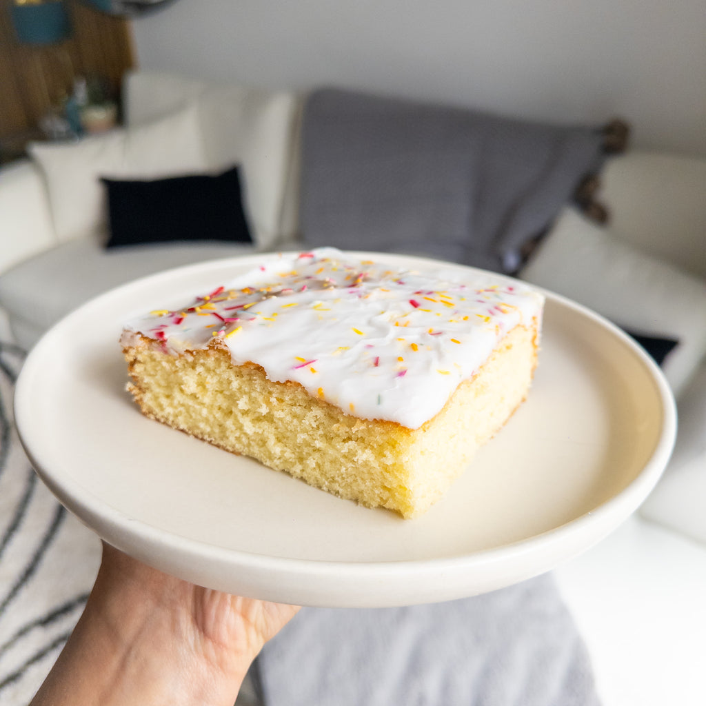 School Cake – GG Desserts